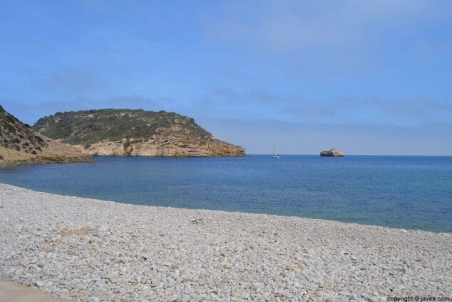 Cala de la Barraca o Portitxol: vistas, particularidades y fotos