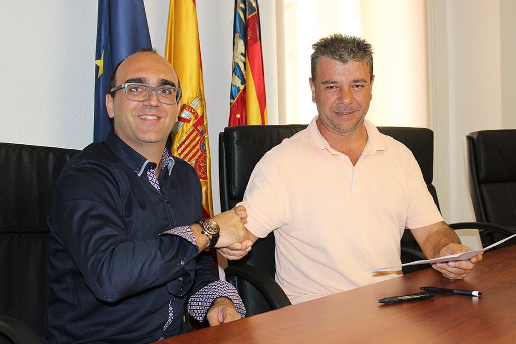 Benitatxell fa parte del circuito di Llargues della Federazione Pilota ...