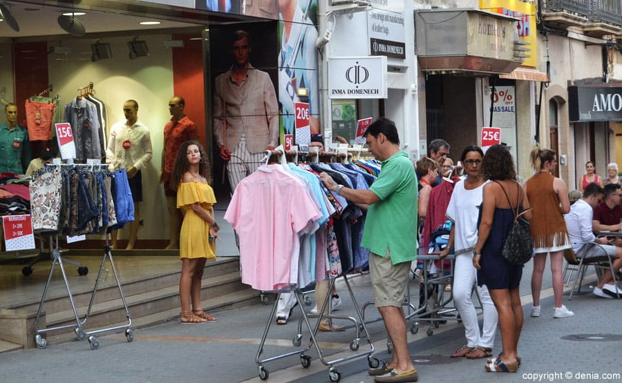 Enjoy the great offers in the 'Open Night' of Denia