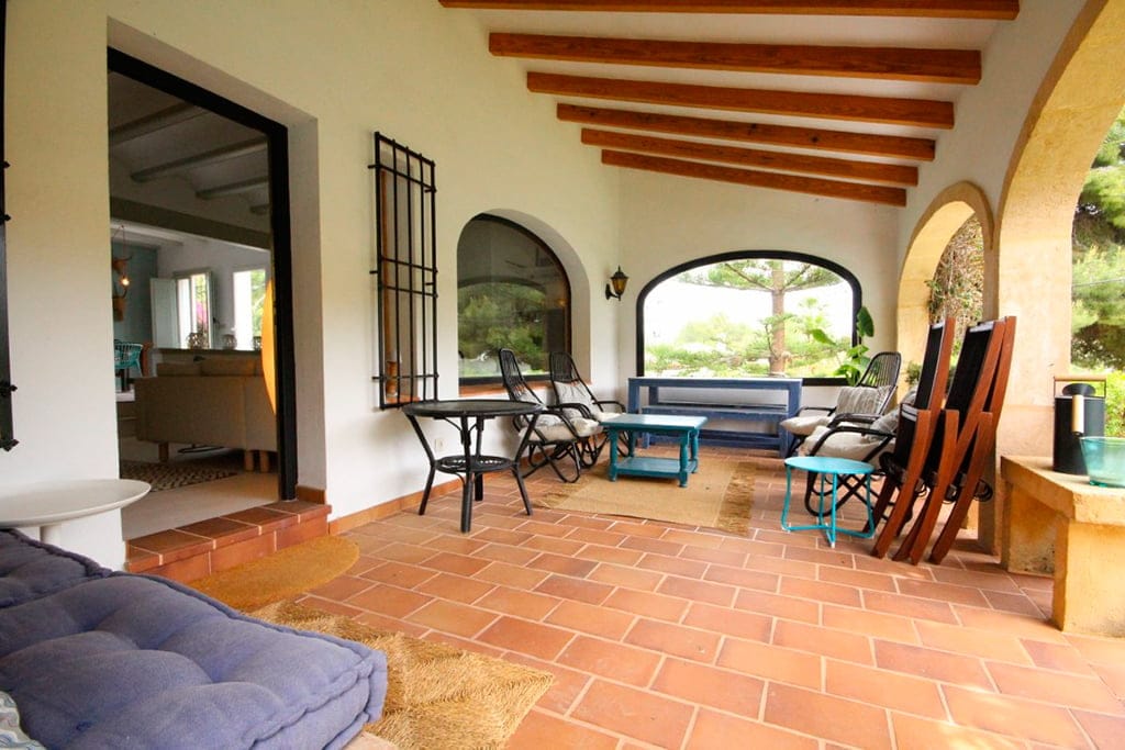 Porche de la casa Atina Inmobiliaria - Jávea.com | Xàbia.com