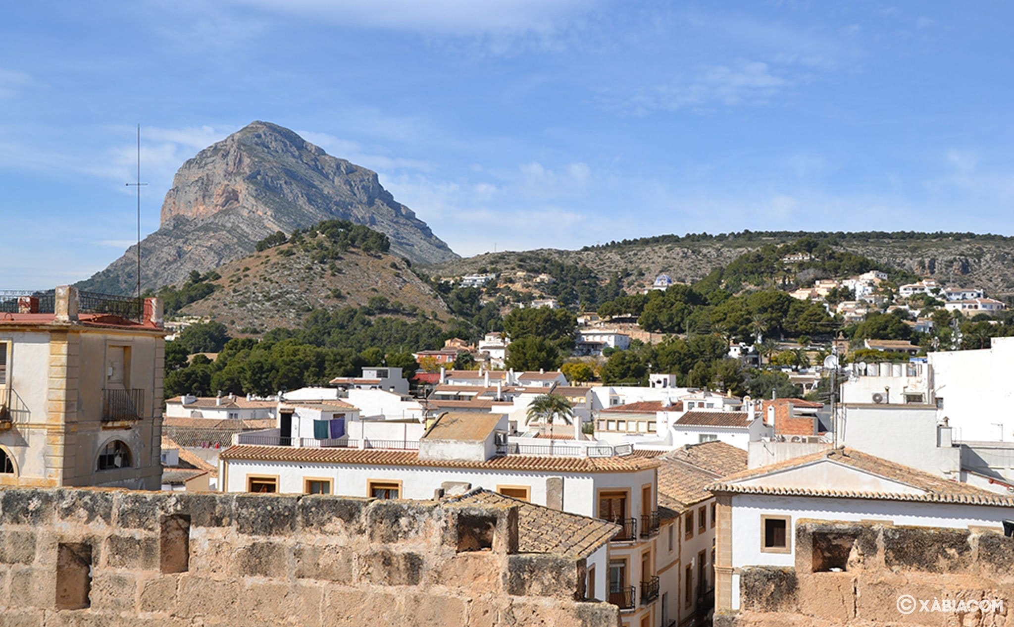 El Montgó desde Jávea: acceso, riqueza natural, historia y fotos
