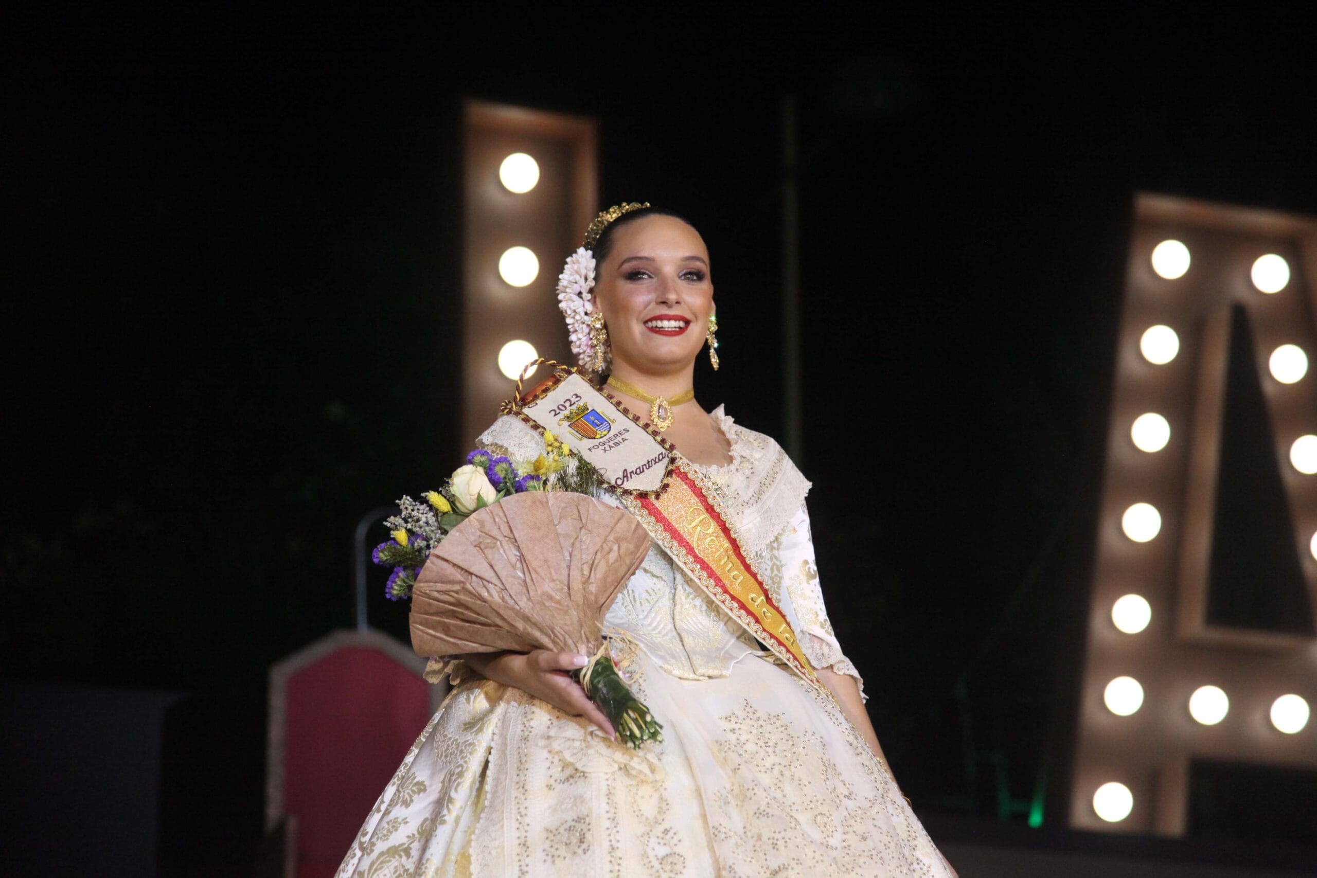 Arantxa Pons, regina della Foguera Xàbia 2023 - Jávea.com | Xàbia.com