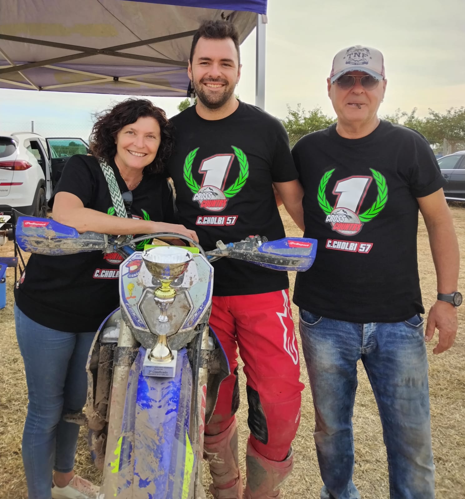 Cristóbal Cholbi con sus padres - Jávea.com | Xàbia.com