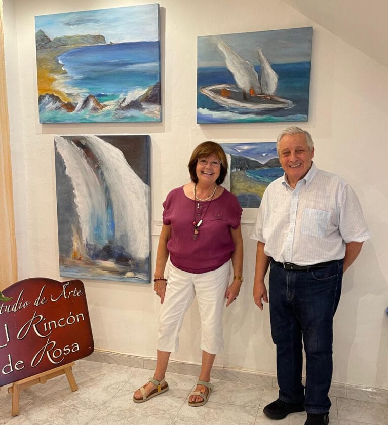 Juan Bautista Codina junto a Rosa Escalona en su estudio - Jávea.com ...