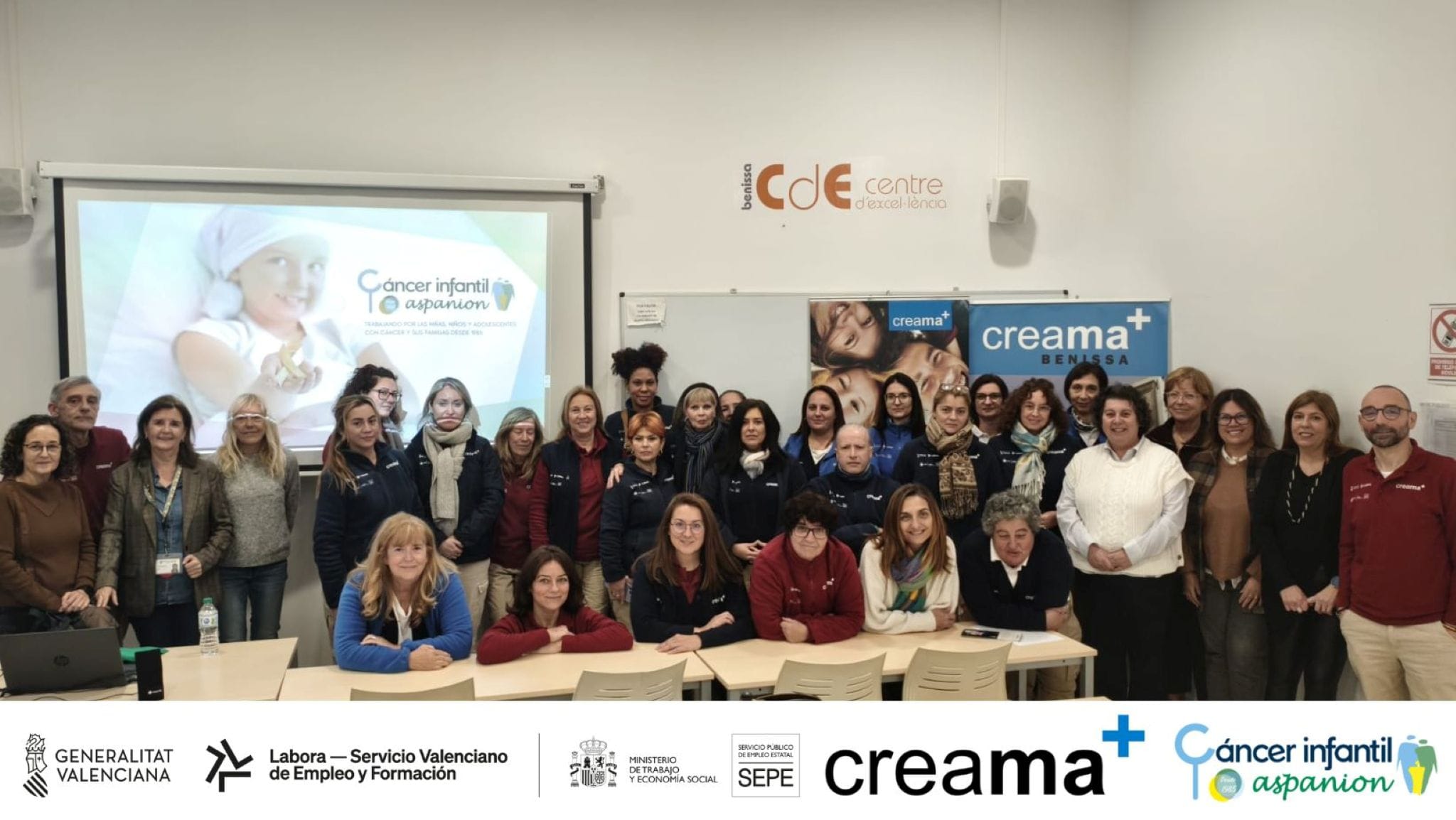 Alumnado del Taller de Empleo Marina Alta XIV durante la charla de ...