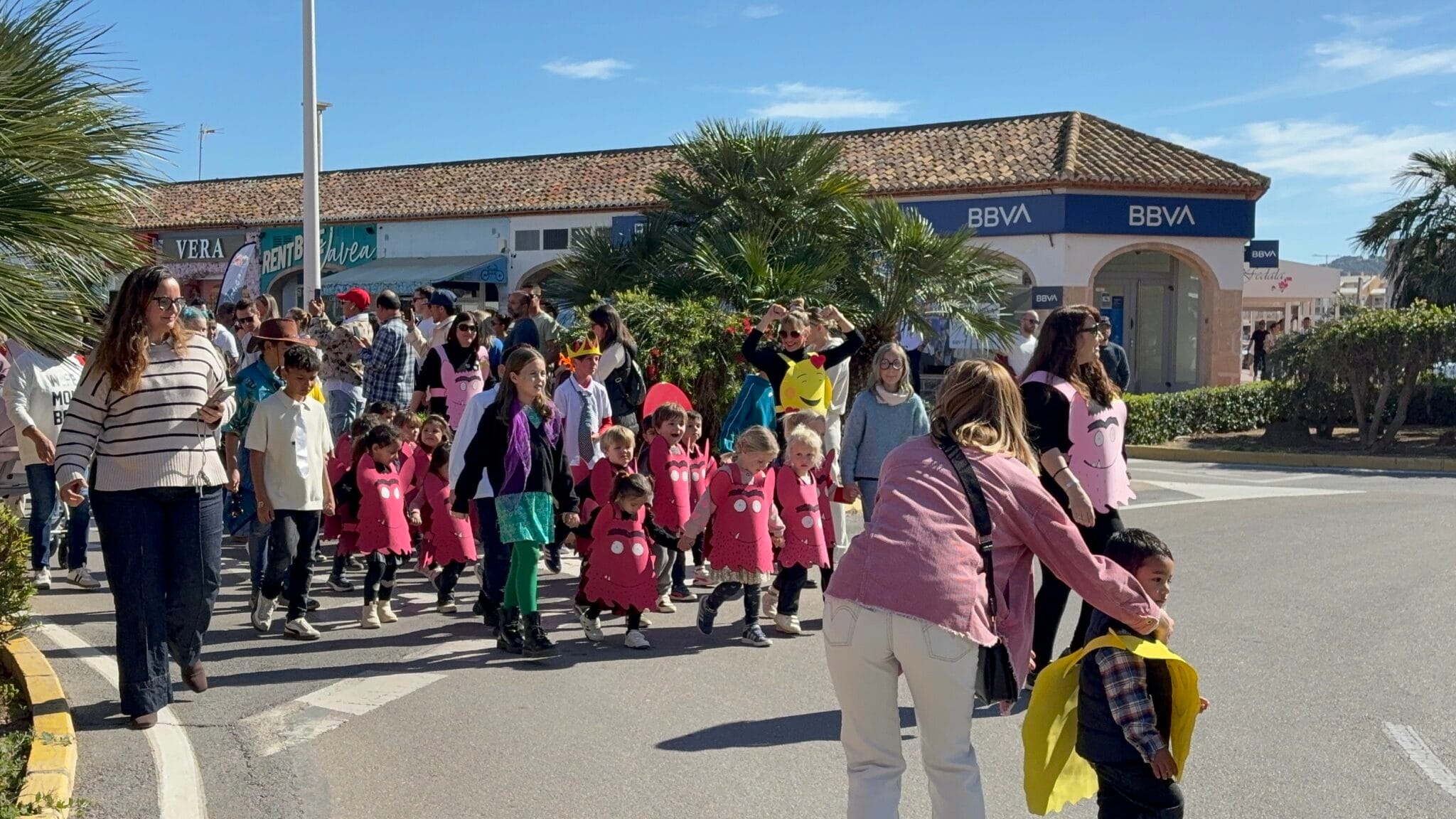 Desfile de Carnaval CP L'Arenal (1) - Jávea.com | Xàbia.com