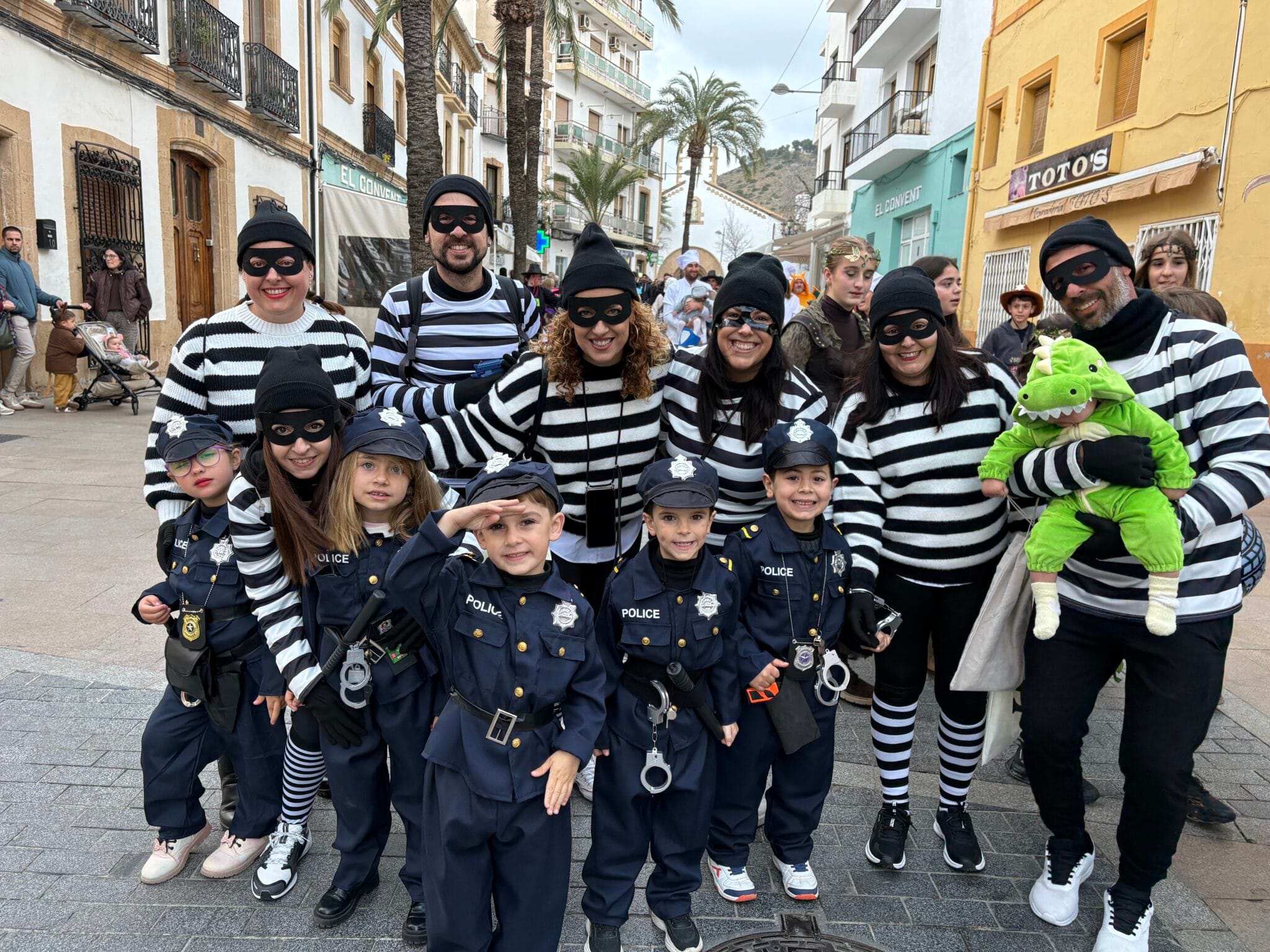Desfile de Carnaval Infantil 2026 (1) - Jávea.com | Xàbia.com
